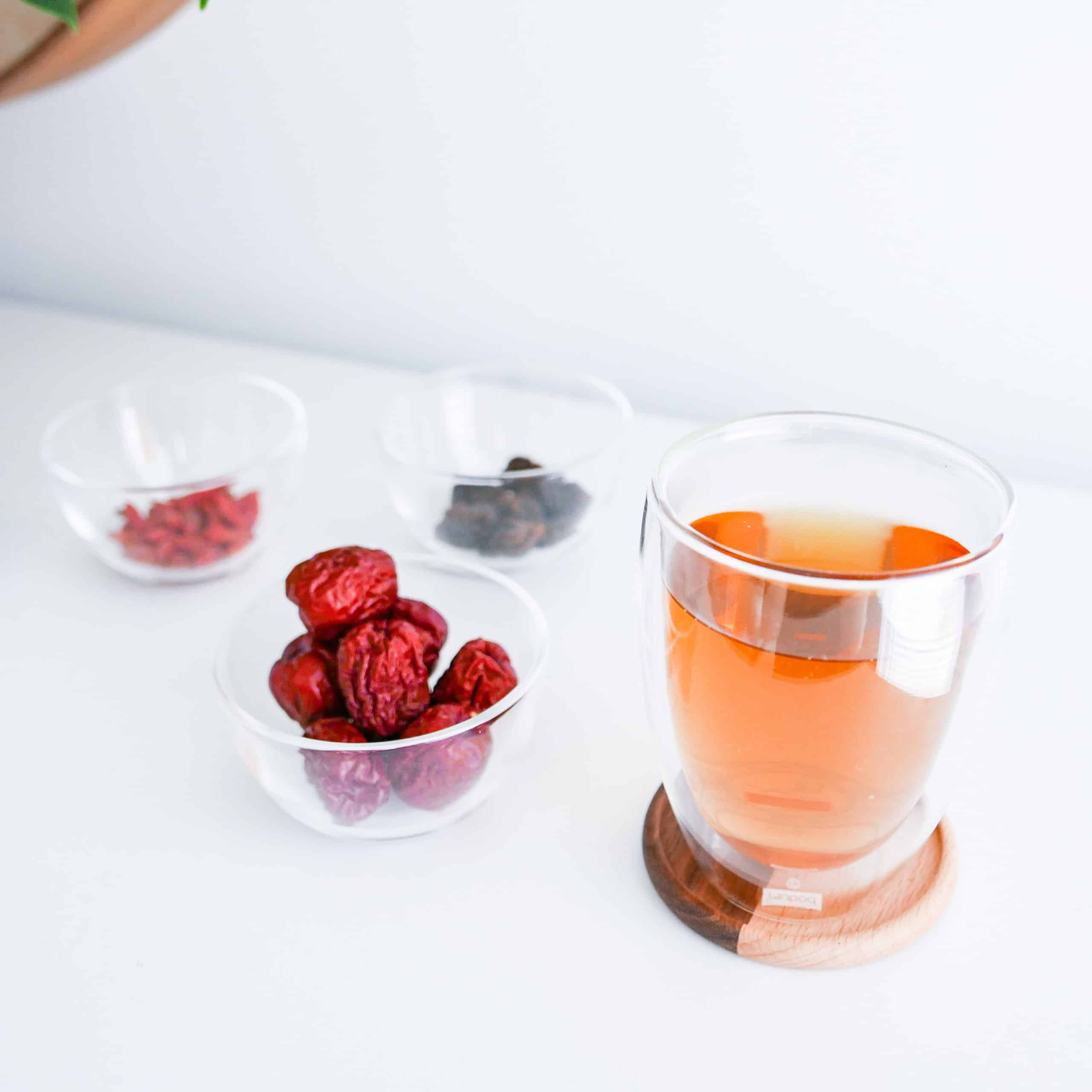 Red Date Longan Goji Berry Tea | TCM Recipe - Nomss.com