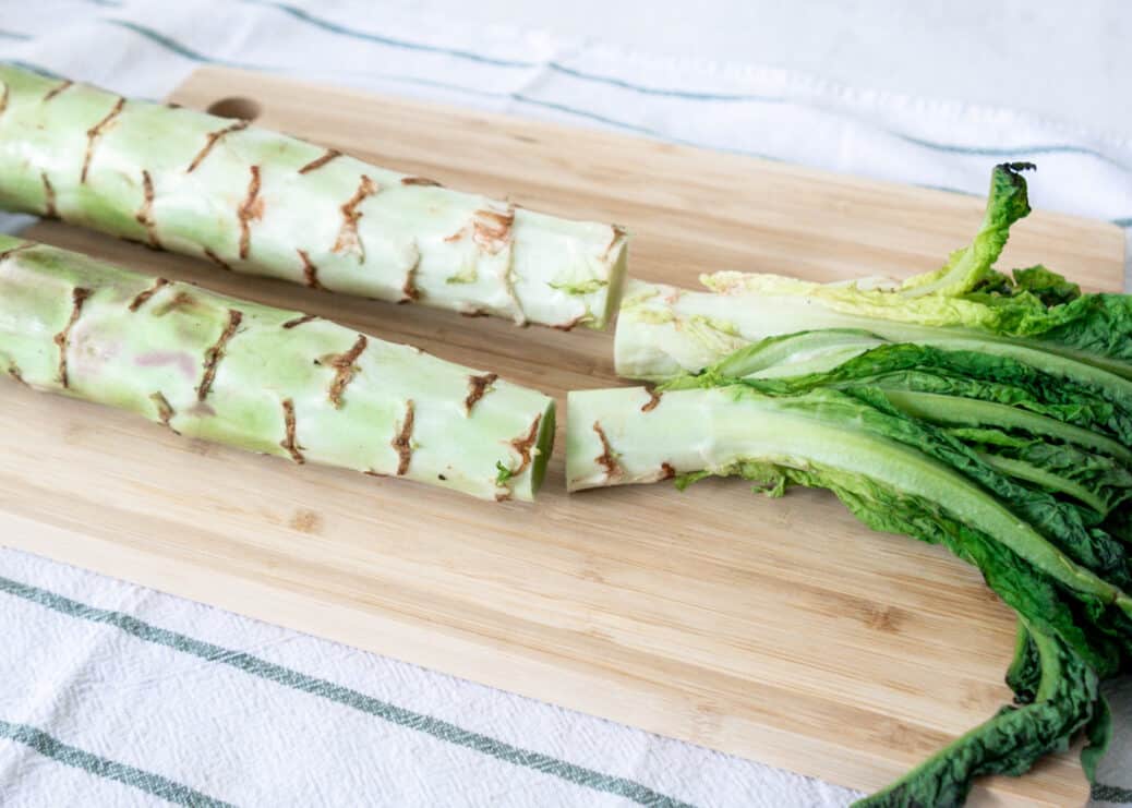 Best Chinese Spicy Celtuce Stem Salad Recipe 酸辣涼拌萵筍 - Nomss.com